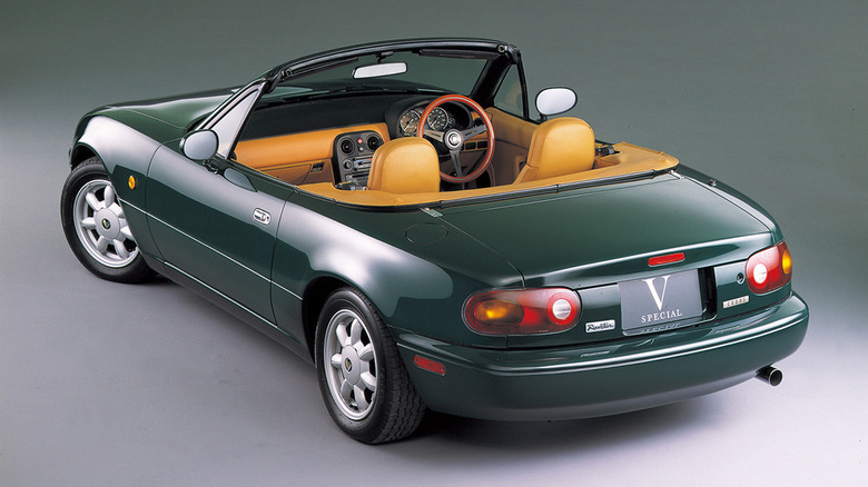 Mazda Is Bringing A Sleek New Paint Color To Its 2027 MX-5 Miata