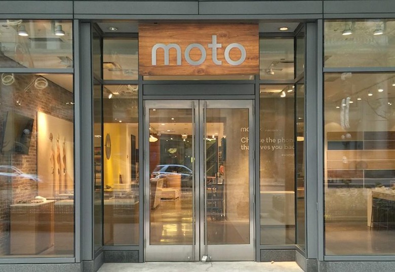 Motorola To Open 'Experiential Boutique' Shop In Chicago - SlashGear