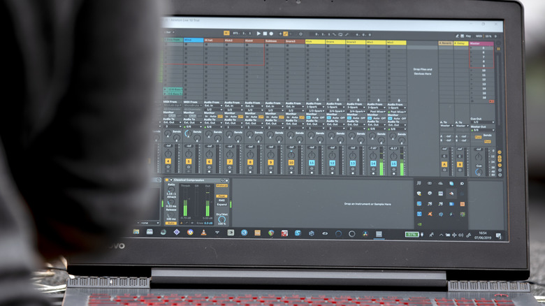How To Choose The Right Laptop For Music Production