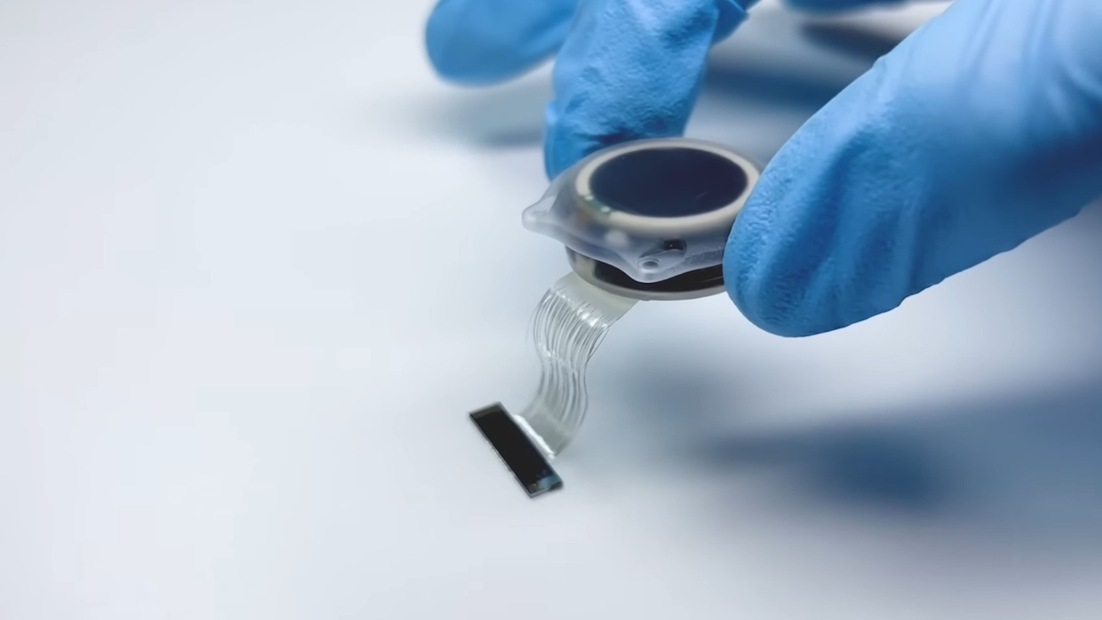 Neuralink Video Shows First Human Recipient Using 'Telepathy' To Play Game