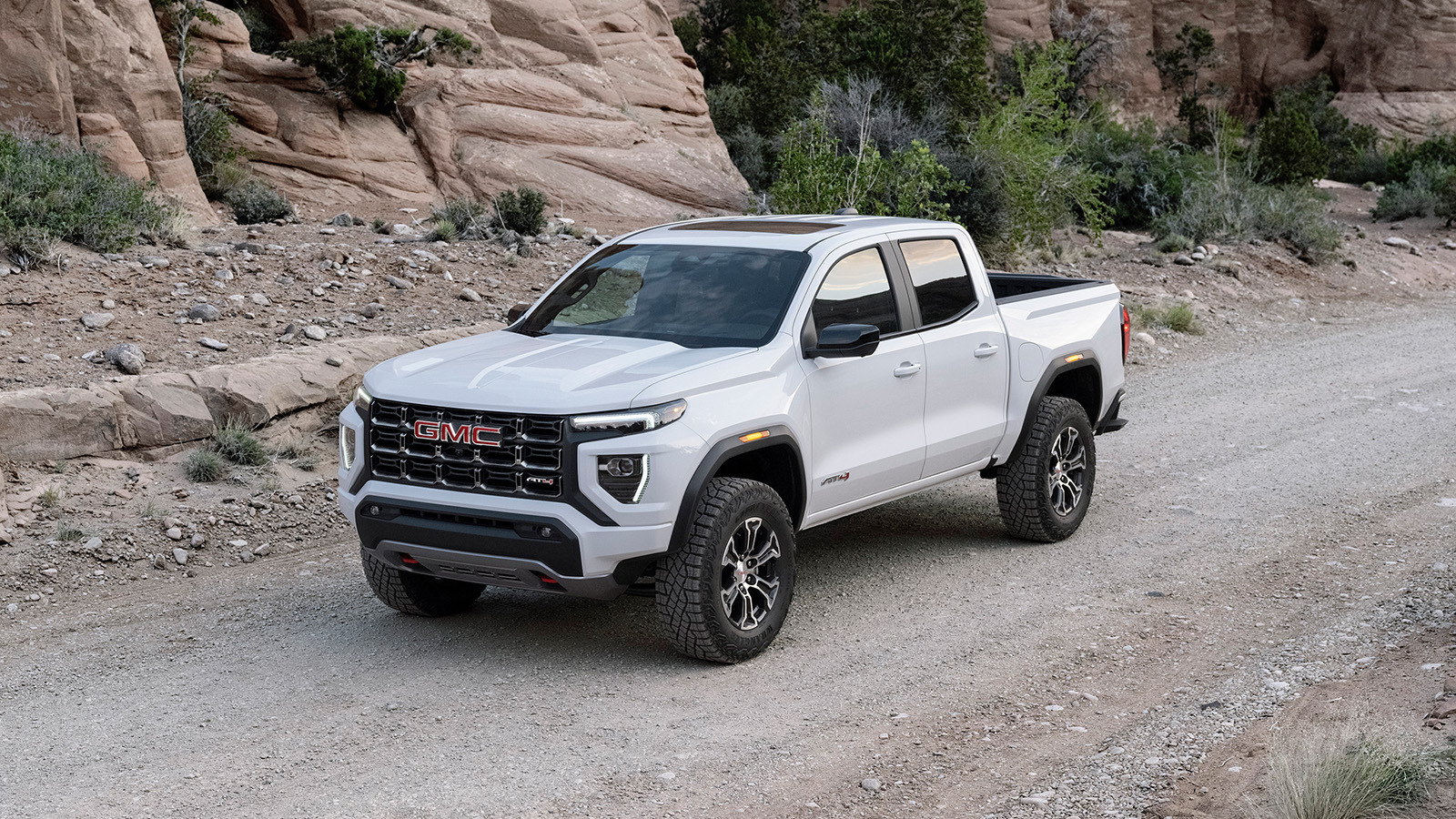 No, The GMC Canyon Doesn't Come With A Diesel Engine Anymore (And Here ...