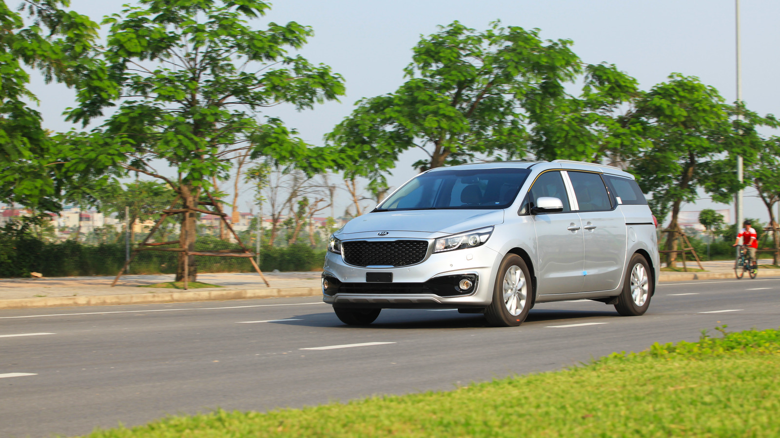 No, The Kia Carnival Hasn't Been Discontinued (But Its Old Nameplate ...