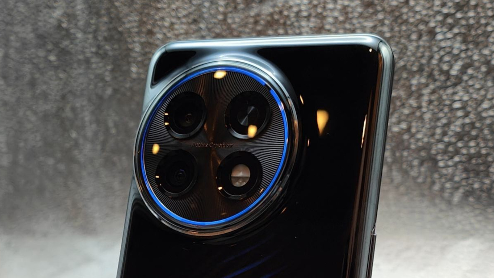 OnePlus Showcases Its Wild Cryogenic-Cooled Concept Phone