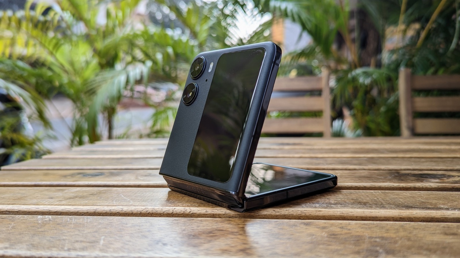 Oppo Find N2 Flip Review: An Increasingly Impressive Foldable Phone