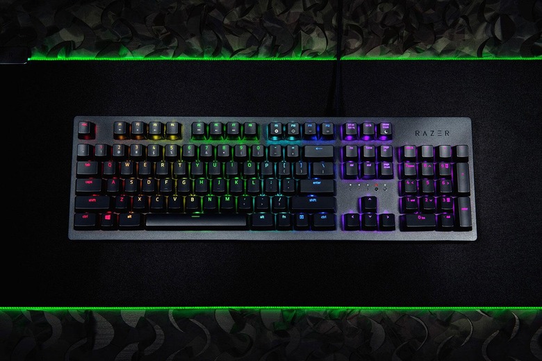 Razer Huntsman Keyboard Delivers Opto-Mechanical Key Switches - SlashGear