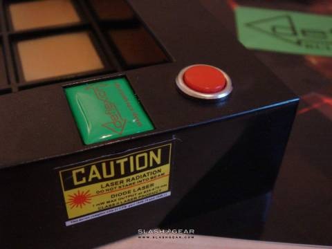 SlashGear Review: Khet, The Laser Strategy Game - SlashGear