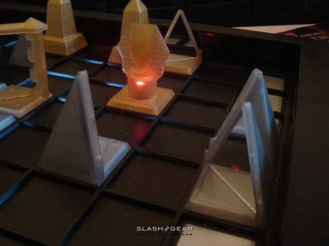SlashGear Review: Khet, The Laser Strategy Game - SlashGear