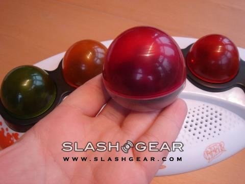 SlashGear Review: Say What? Electronic Memory Game - SlashGear