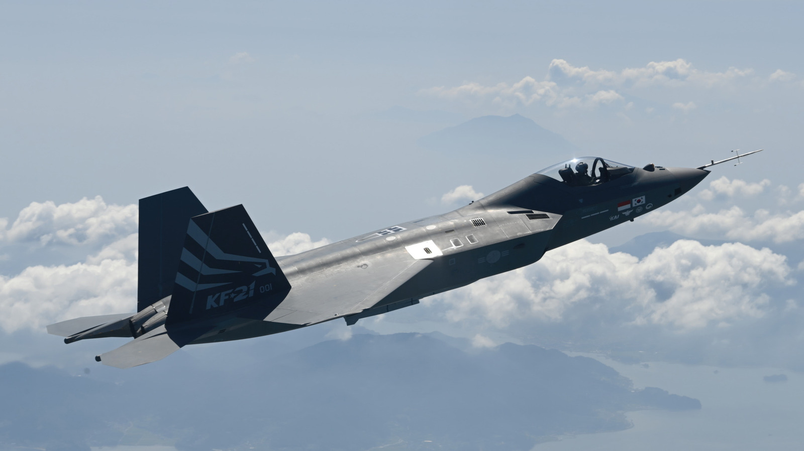 South Korea's KF-21 Jet Live Fires Meteor Advanced Missile Successfully