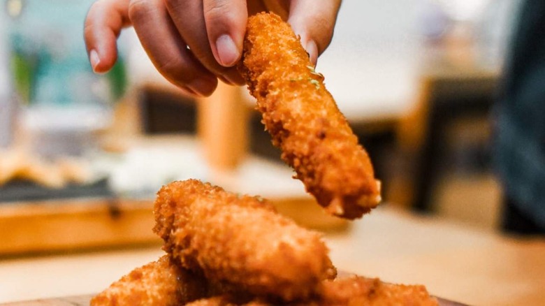 Study Claims Obesity Caused By Picking Wrong Foods, Not Eating Too Much