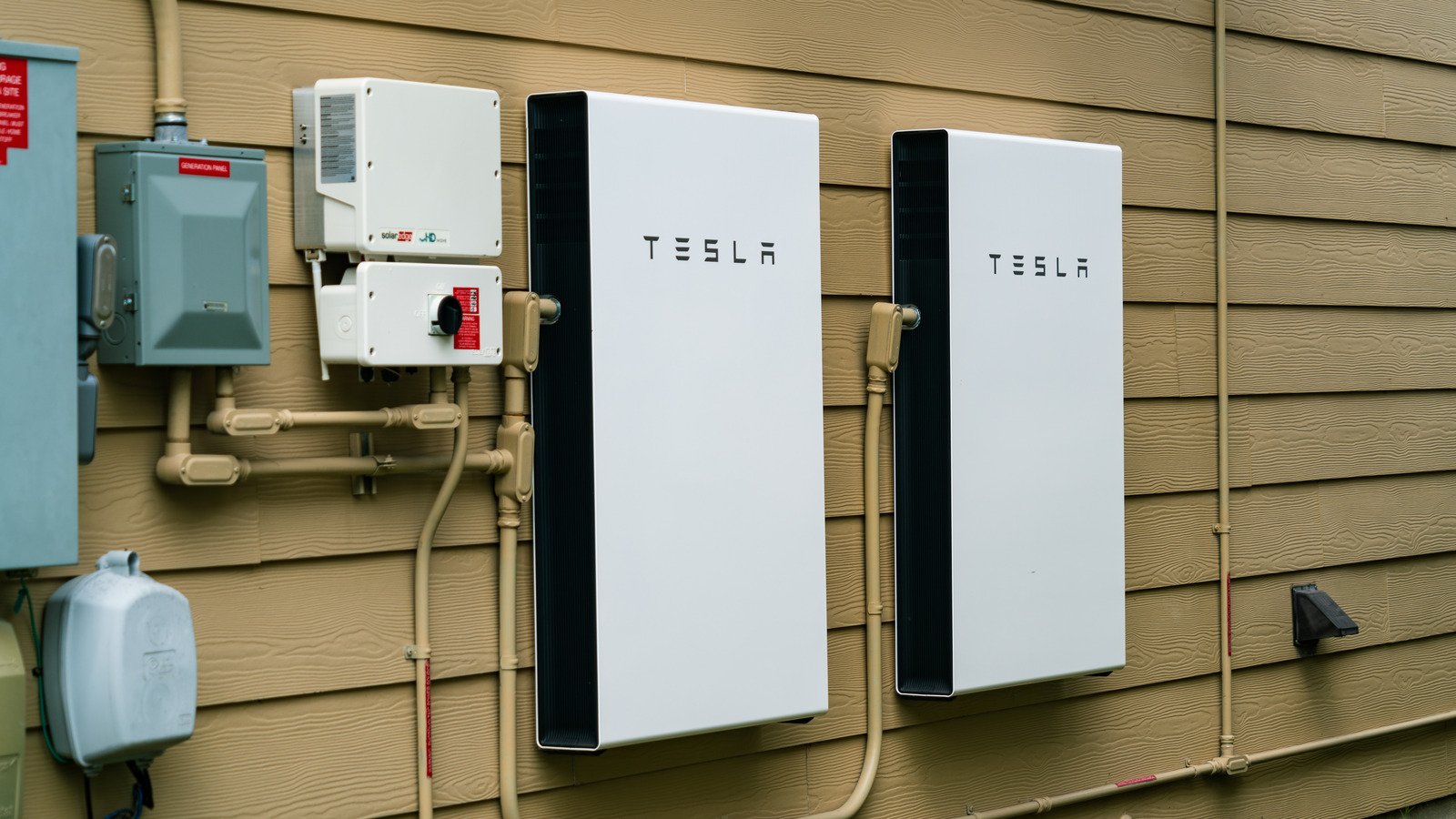 Tesla Powerwall Vs. Generator: Pros And Cons Of Each Emergency Backup ...