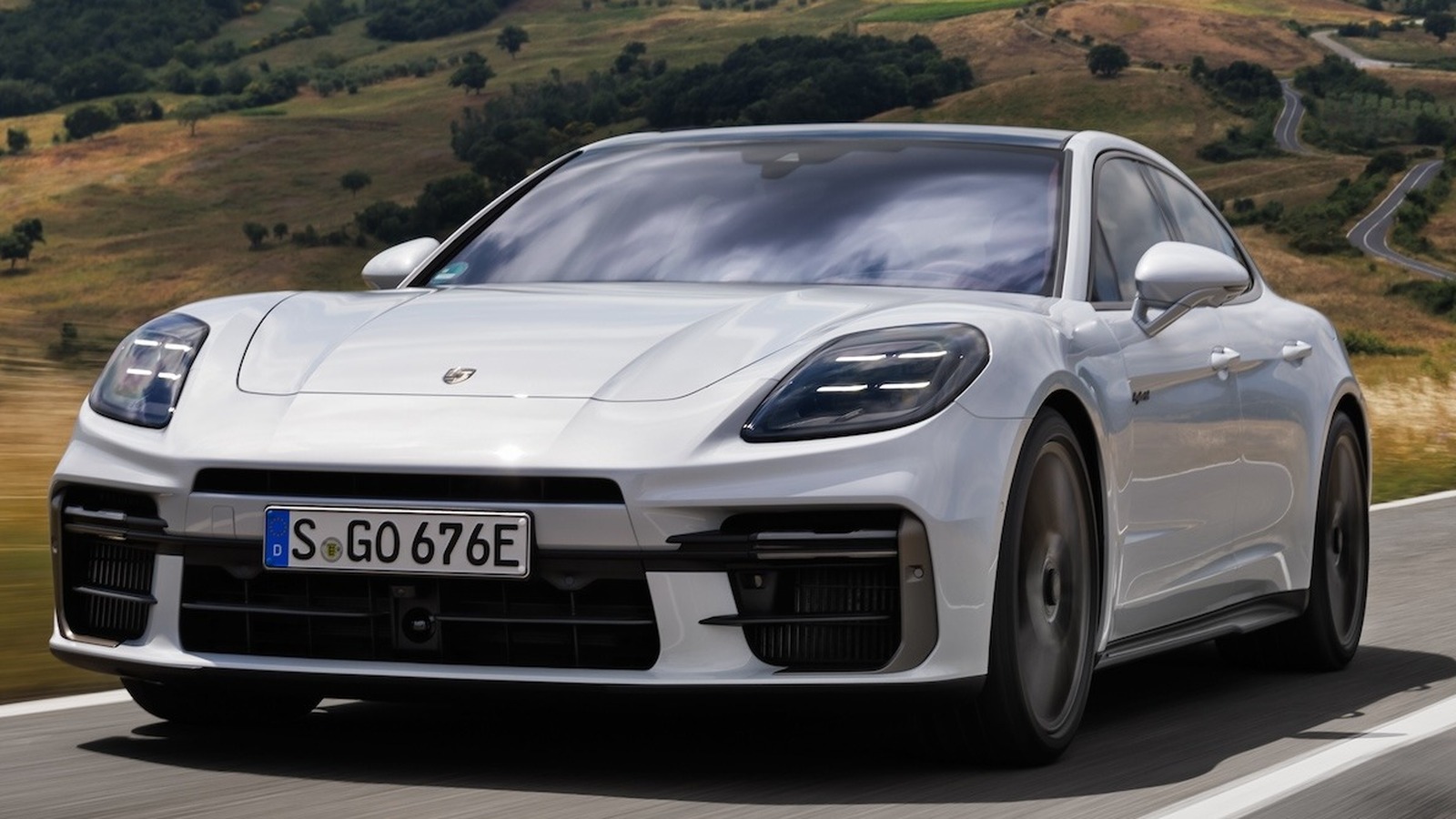 The 2025 Porsche Panamera's V8 Engine Will Make You Rethink Hybrids