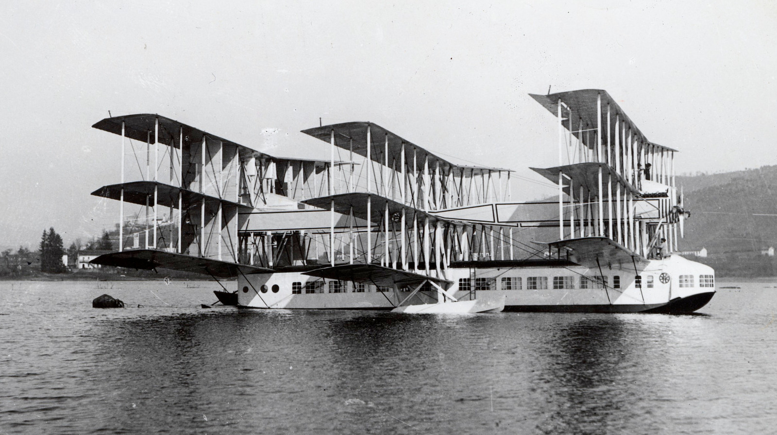 The Bizarre Plane With 9 Wings Designed To Fly Across The Atlantic In 1920