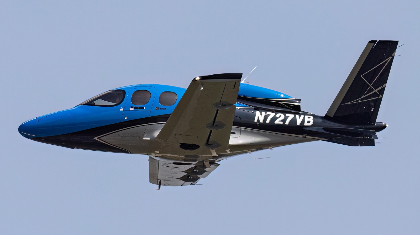 The Genius Safety Feature That Separates Cirrus Aircraft From The Rest