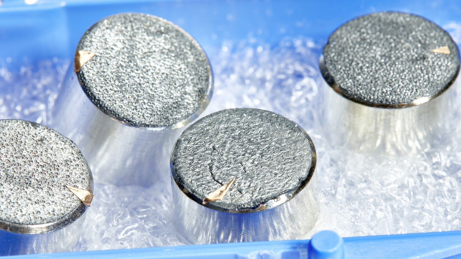 The Stunning Amount Of Money Moon Dust From The Apollo 11 Mission Just ...