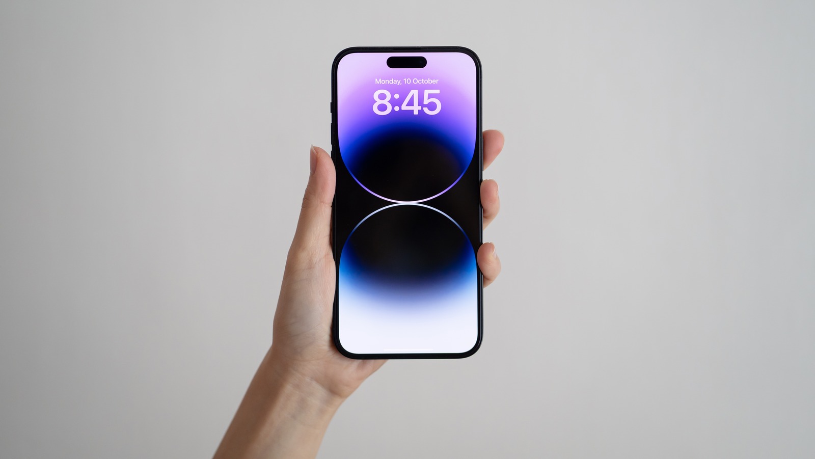 This Simple iPhone Feature Lets You Add Narration To Your Screen Recordings