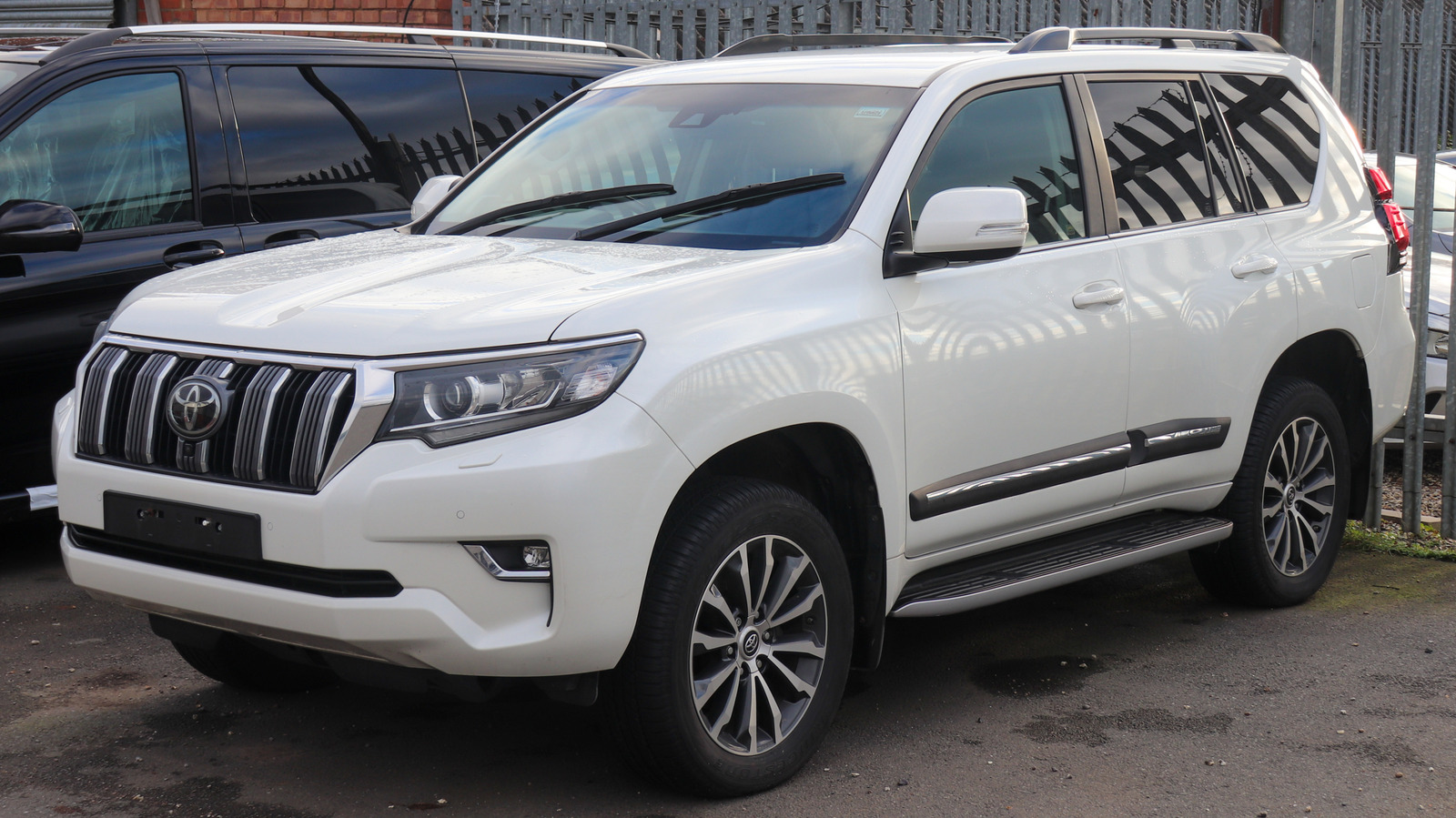 Toyota Land Cruiser: 7 Of The Most Reliable Model Years To Buy Used