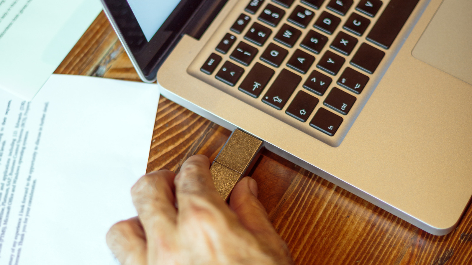 USB Port Not Recognizing Devices? Here Are Possible Issues & How To Fix ...