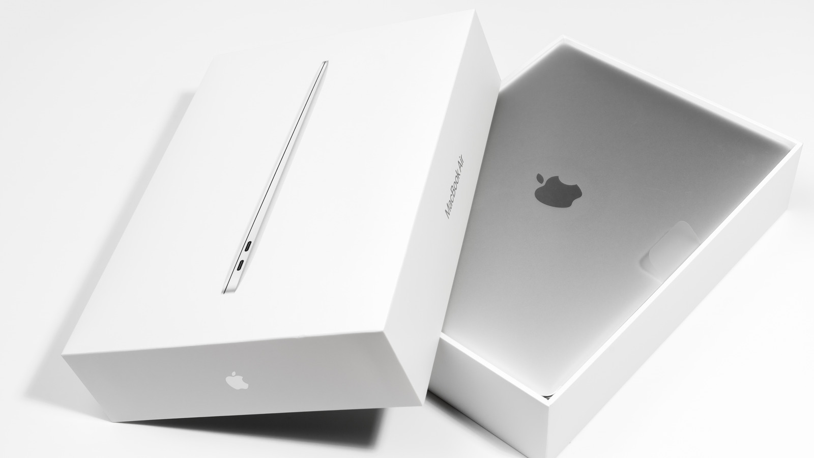Walmart Begins Selling Macs, Starting With The M1 MacBook Air At A ...