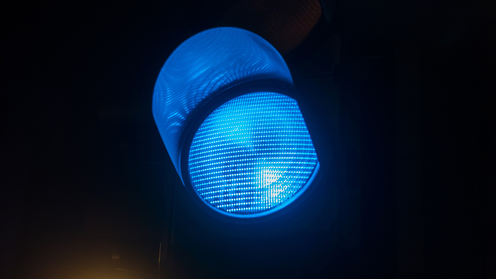 What Are The Blue Lights Above Traffic Signals For?