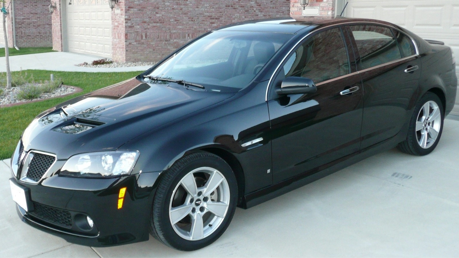 Pontiac G8 GT: Engine Specs, Horsepower, & More