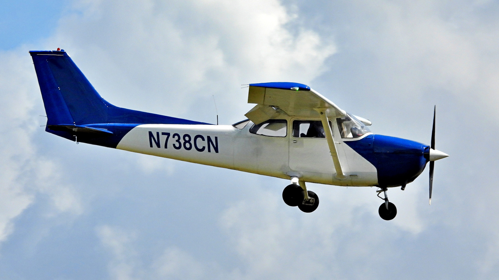 Impossible Turn in Aviation: Risks and Explanation - News Directory 3