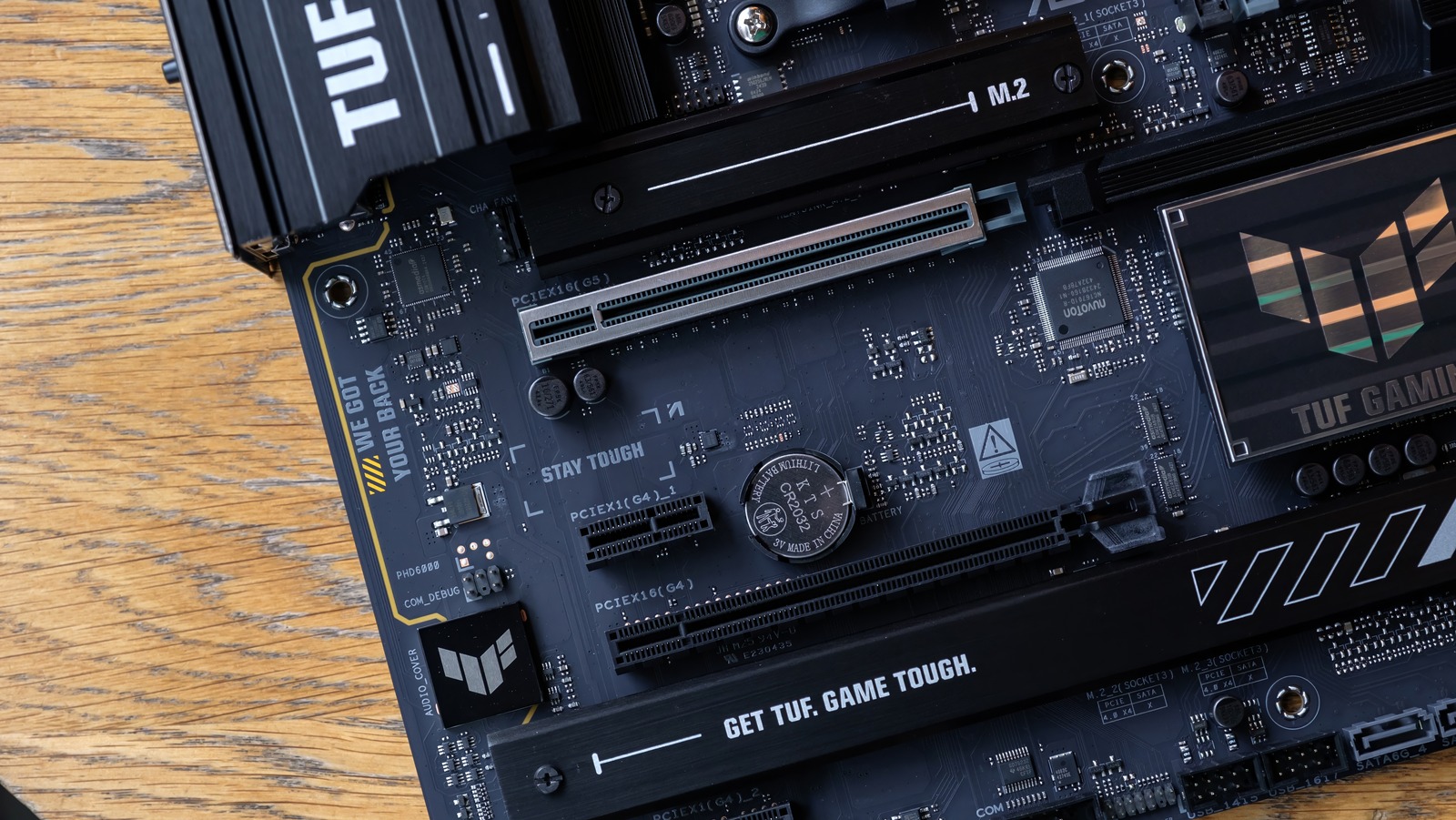 What Is PCIe Lane Sharing? (And How It Impacts Performance)