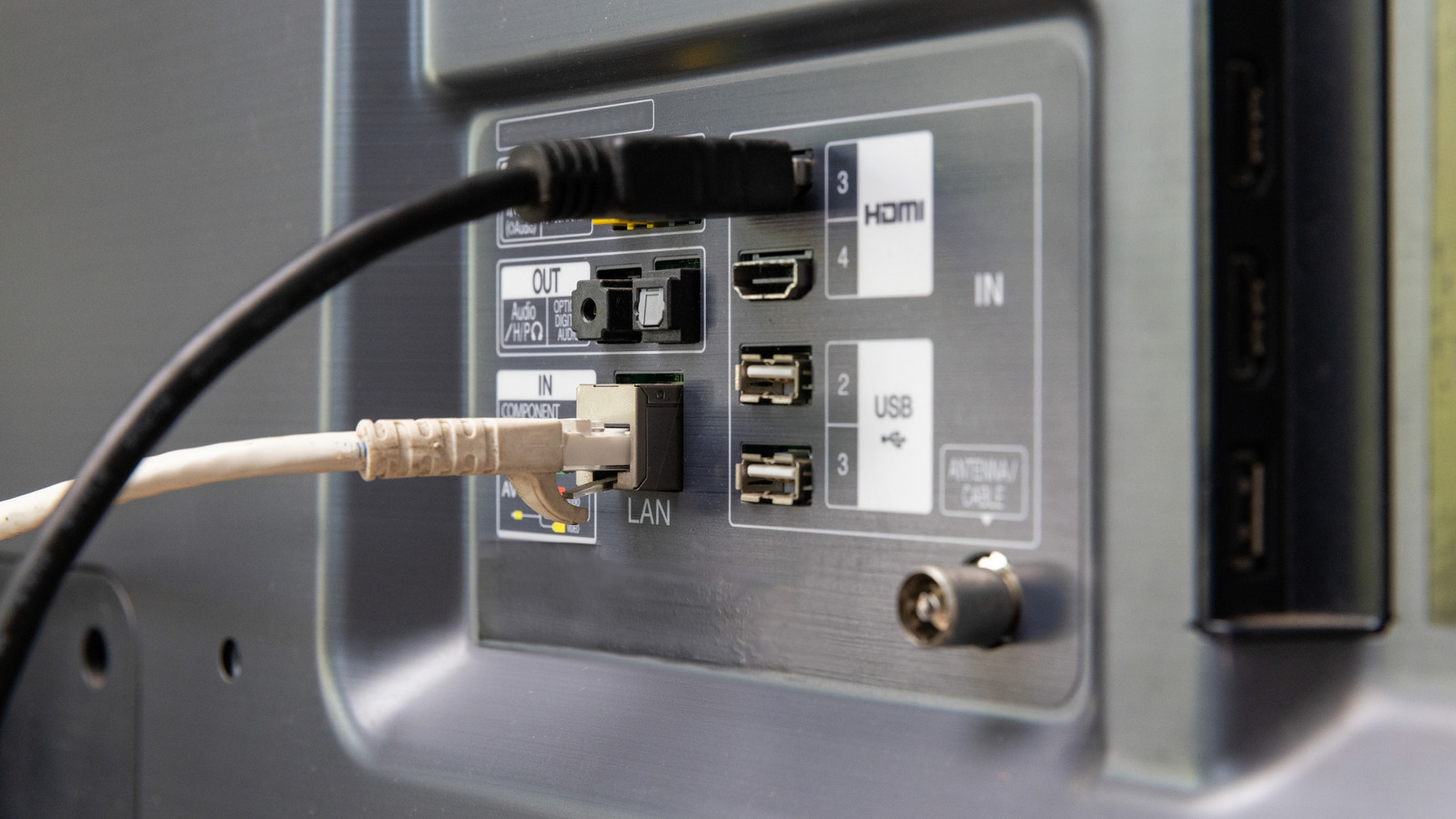 What’s the Purpose of the LAN Port on Your TV? Find Out When to Use It ...