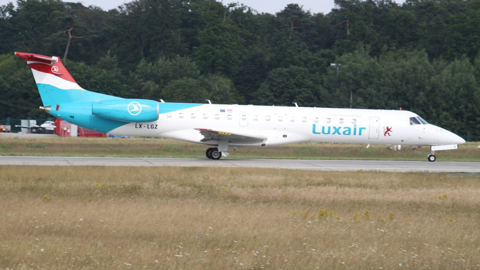 What Is The Smallest Commercial Jet Flying In The US & How Many ...