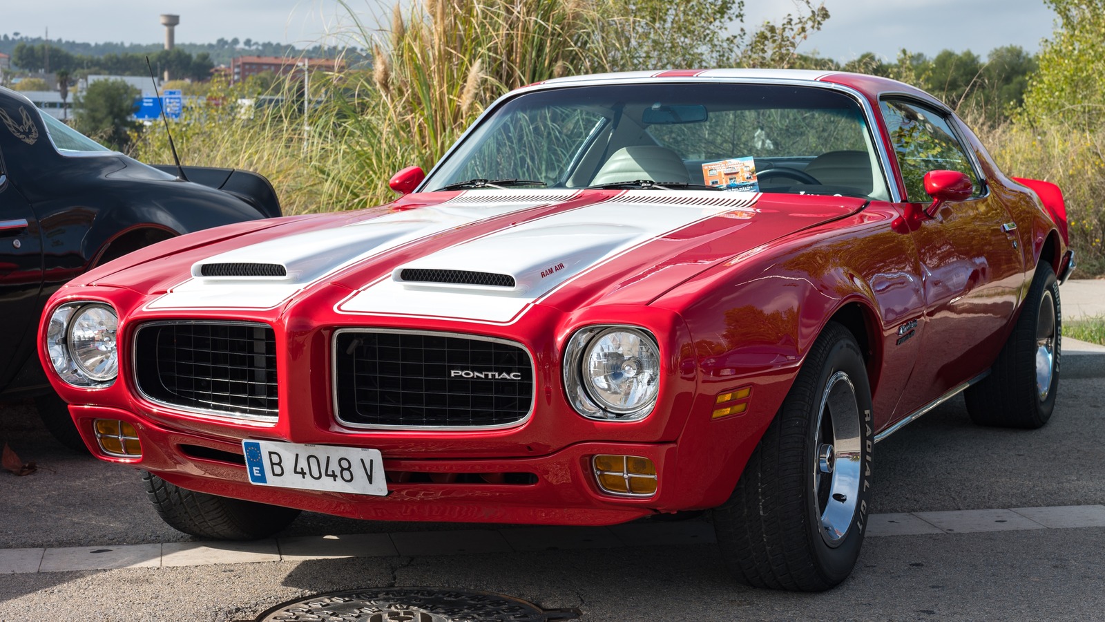 What Makes A Pontiac Firebird A Formula, And How Is It Different From A ...