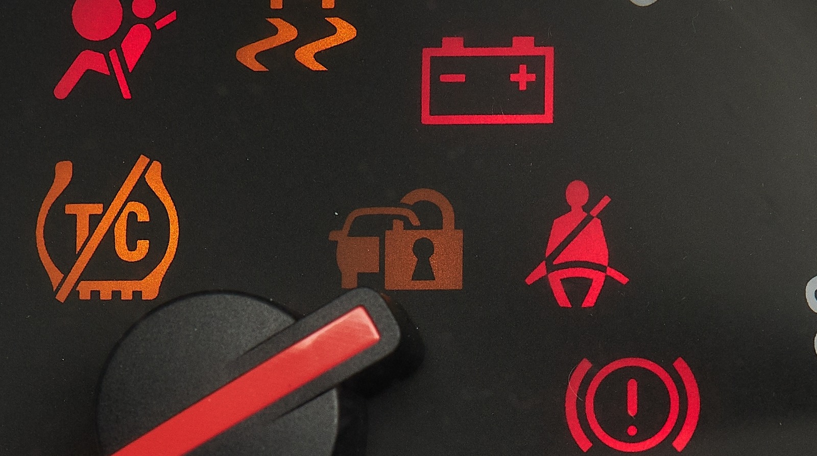 What The Car With A Lock Symbol Means On Your Dash (And 2 Possible ...