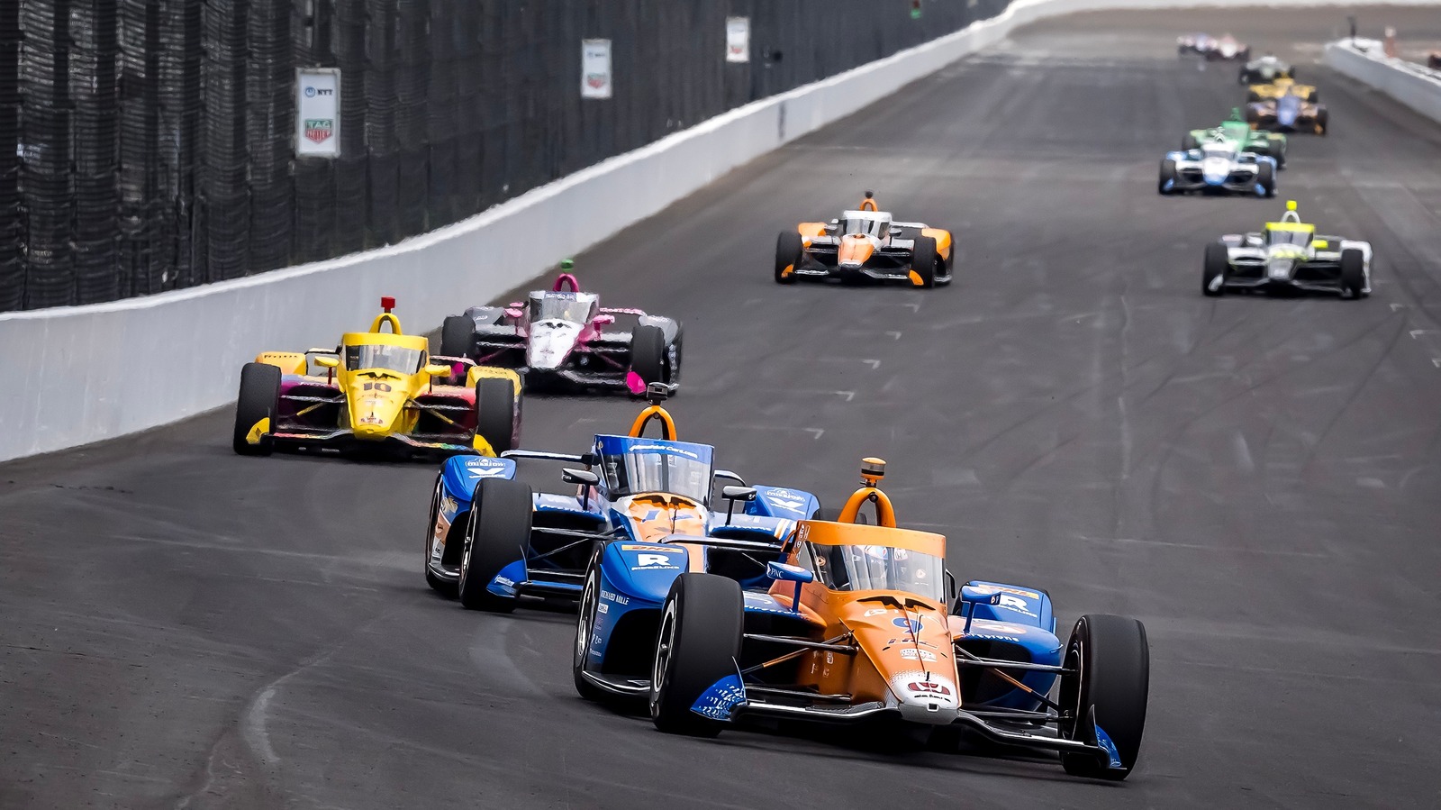 How Do Formula 1 And IndyCar Racing Differ?