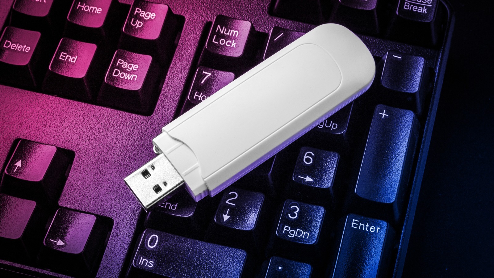 What's The Difference Between USB 2.0 & 3.0 And How Can You Tell Them Apart?