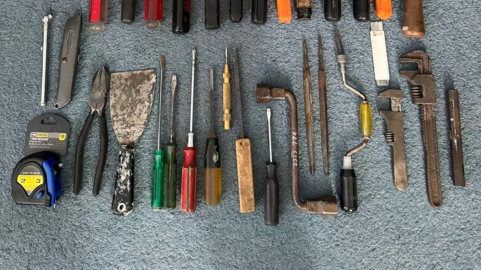 Which Tools Are Considered 'Hand Tools' & Can Any Of Them Be Electric?