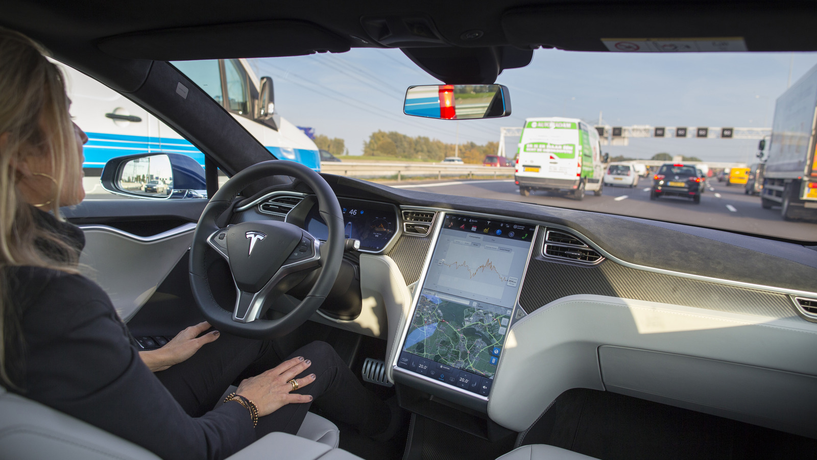 Who Deserves The Blame When Tesla Autopilot Crashes? Here's Everything ...