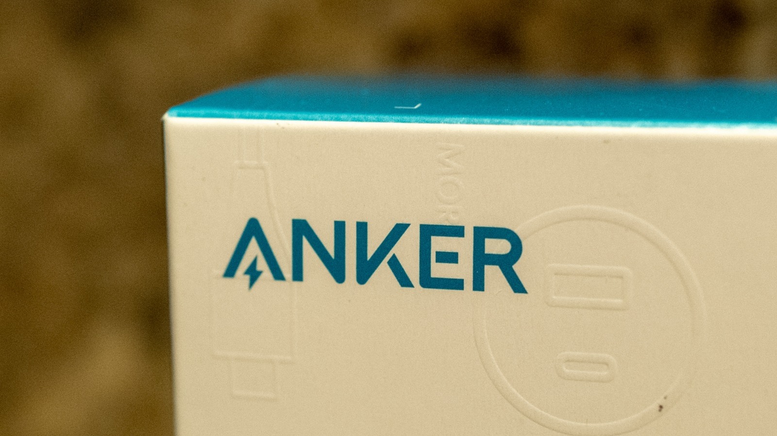 Why Are Anker Phone Chargers So Popular? A Look At The Company's History