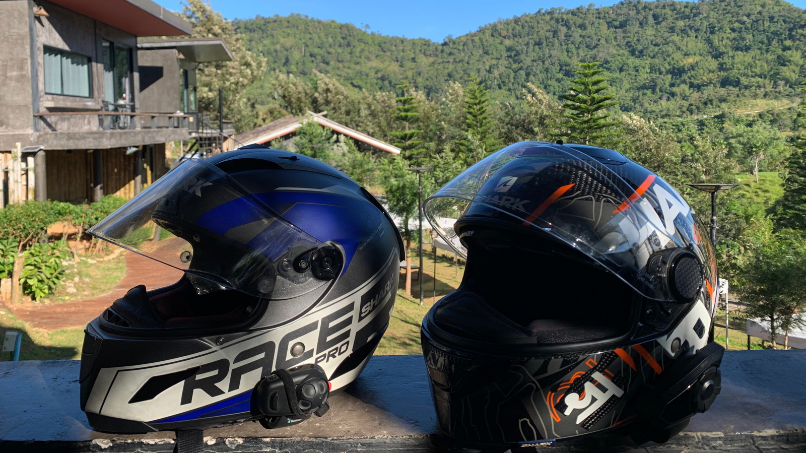 Why Bluetooth Motorcycle Helmets Aren't Only For Bike-To-Bike Chat