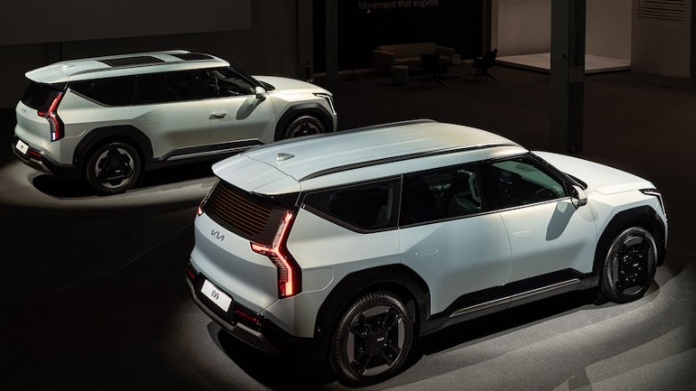 2024 Kia EV9 Revealed As Striking Three-Row Electric SUV