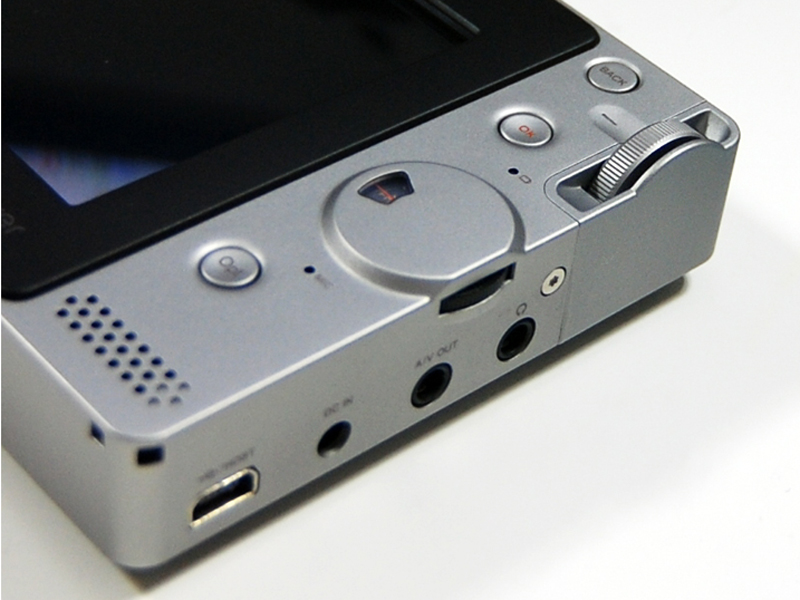 iRiver P20 AMOLED PMP Gets Price And Release Date In Japan