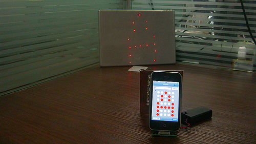 DIY Laser Matrix Projector for iPhone - SlashGear