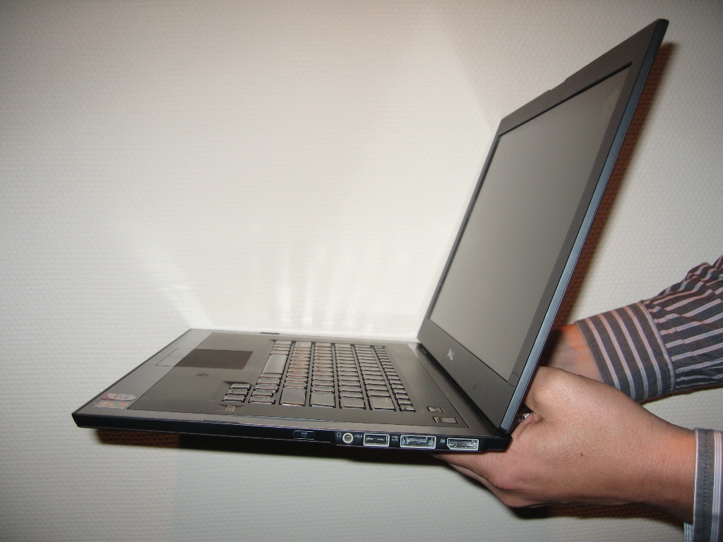 Dell Latitude Z600 Shows Up In The Wild