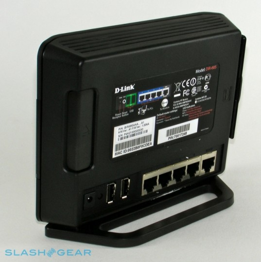 D-Link DIR-685 Xtreme N Storage Router Review - SlashGear