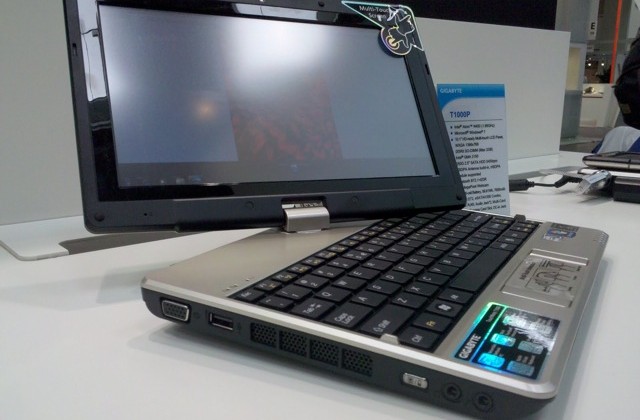 Gigabyte T1000P multitouch netbook gets video hands-on - SlashGear