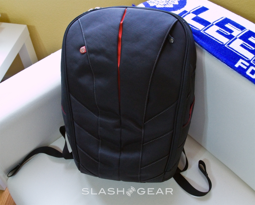 Booq Mamba Shift L Backpack Review - SlashGear