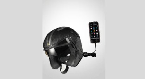 Helmet Can Charge Your Cell Phone Thanks to Solar Power - SlashGear