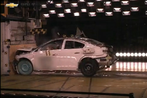 GM shows off crash test facility as it crunches a Volt - SlashGear