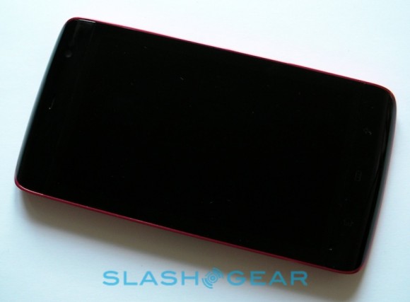 O2 Dell Streak unboxing - SlashGear