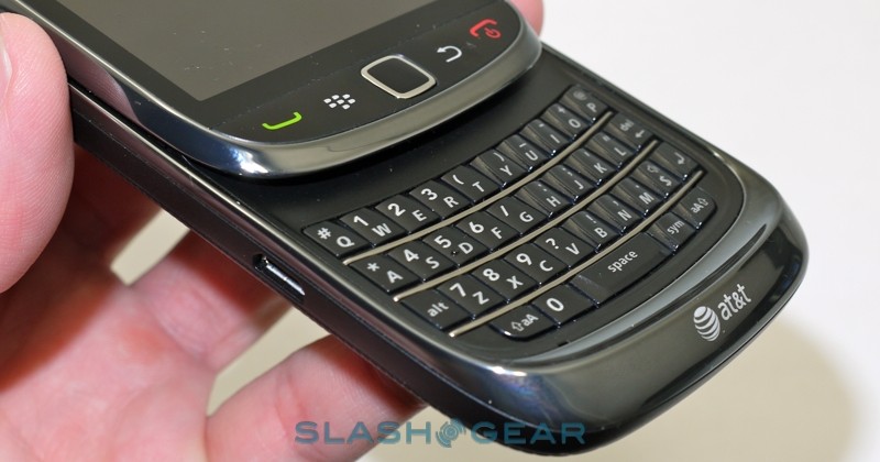 BlackBerry Torch 9800 Review - SlashGear