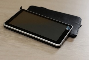 Le.Net Tablet Dune Windows 7 tablet launches; Android version in works ...