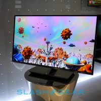 LG 31-inch OLED TV eyes-on [Video] - SlashGear